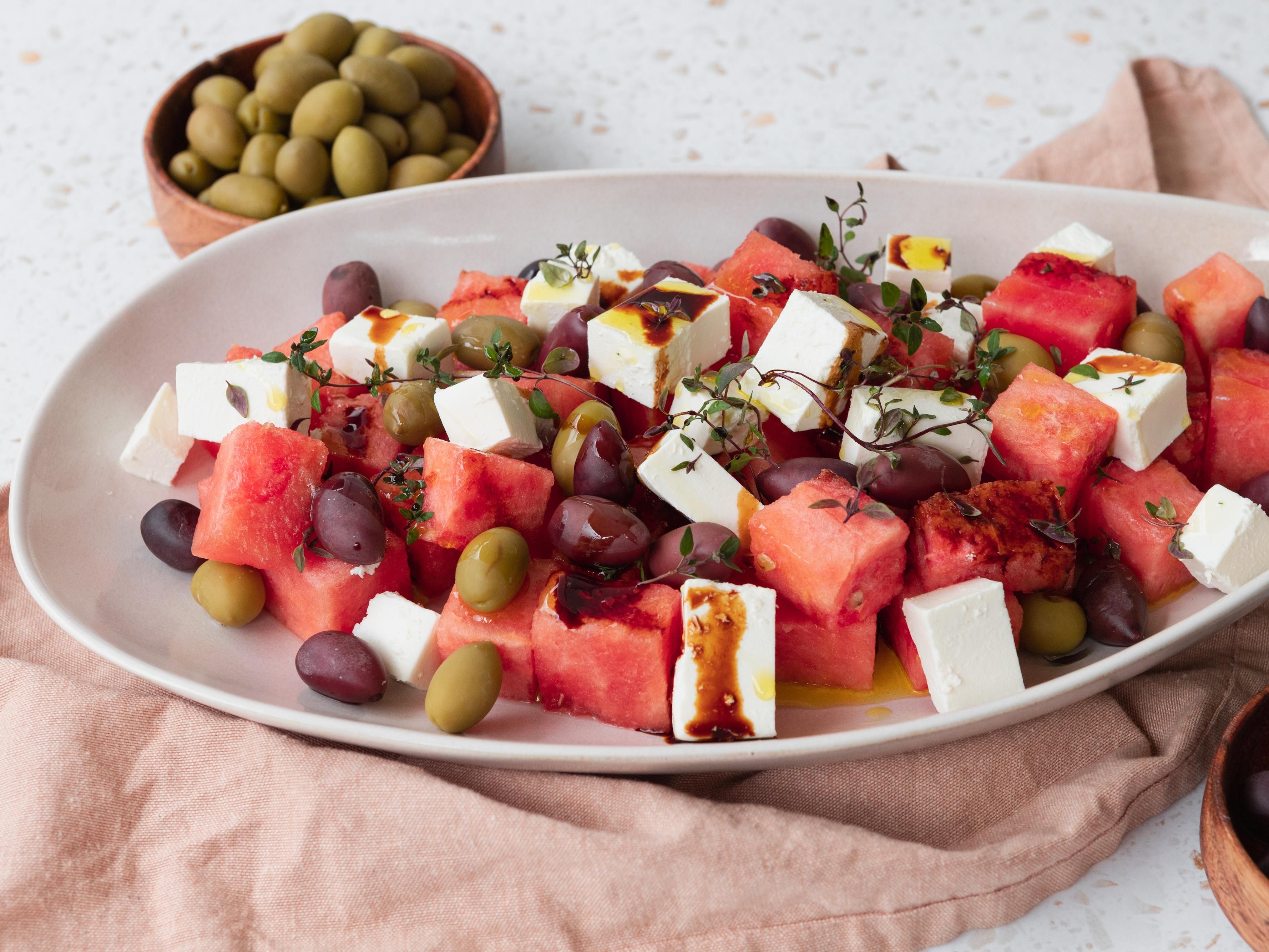 Salat med vannmelon og fetaost – Frisk sommersalat | Oppskrift