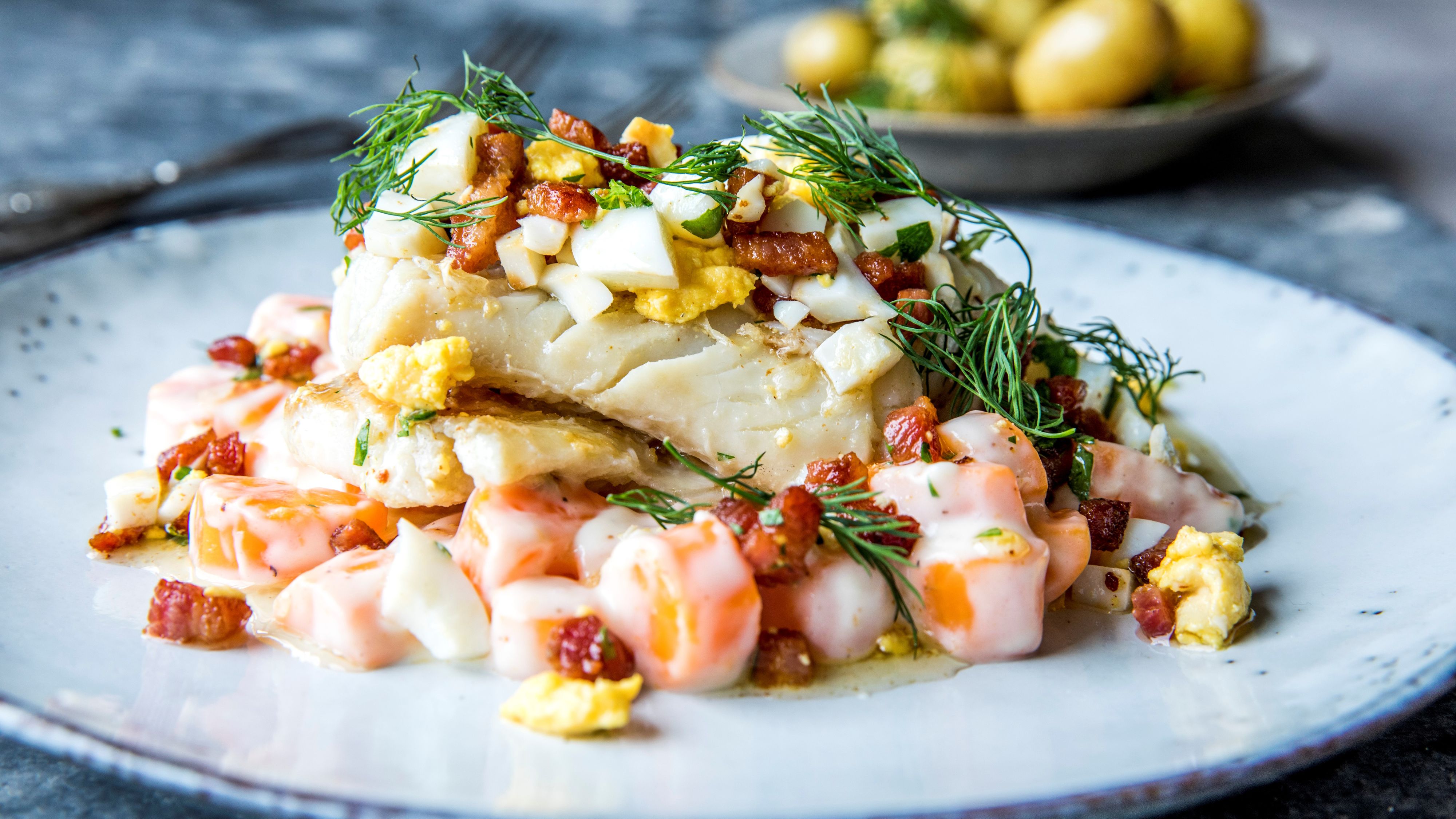 Klippfisk med gulrotstuing – Deilig fiskemiddag | Oppskrift