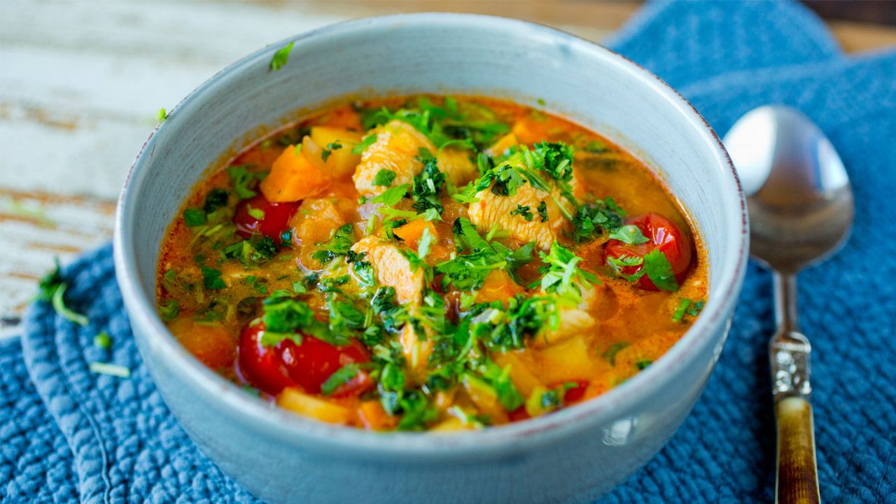 Kyllingsuppe - Varmende og velsmakende | Oppskrift