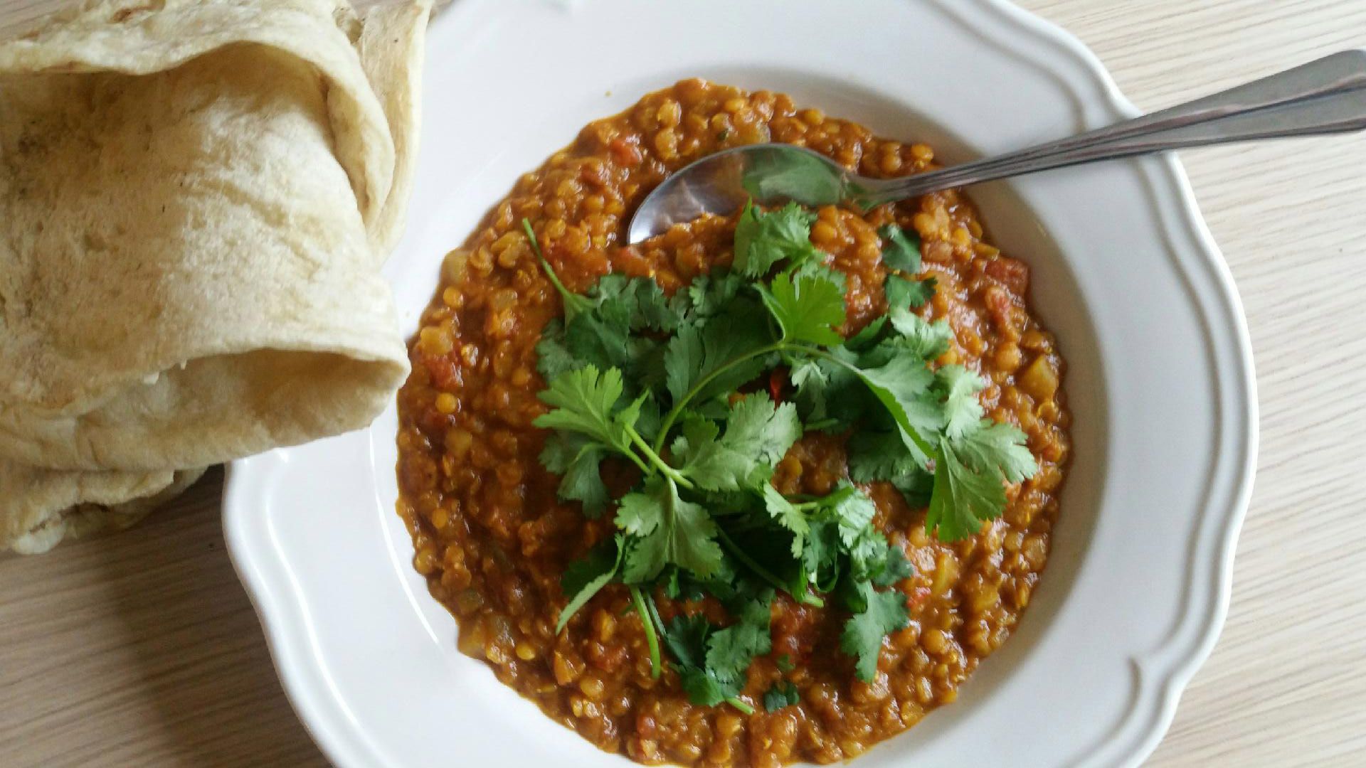 Daal - Indisk linsegryte | Oppskrift