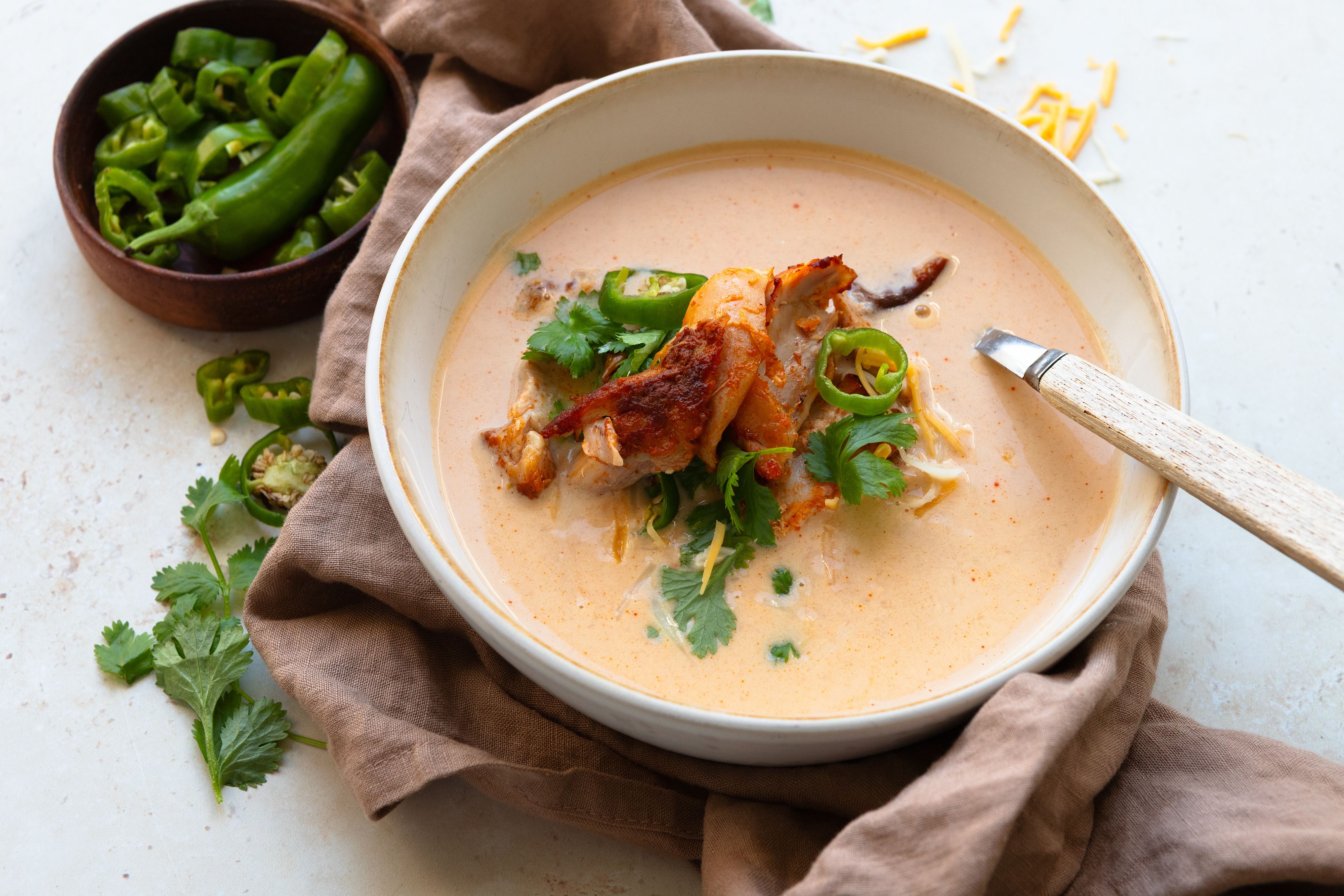 Hot kyllingsuppe – Varmende og god | Oppskrift